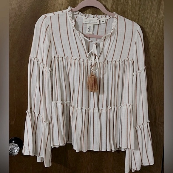 H&M | Tops | Hm Pheasant Top Sleeves Gold And Cotton | Poshmark